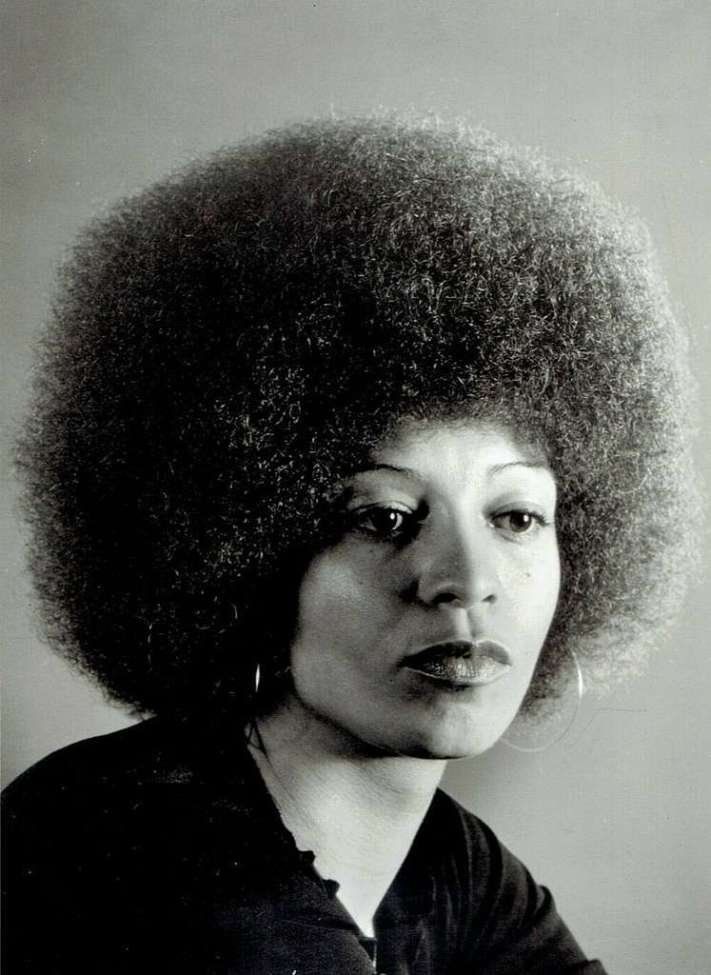 Pick a civil rights activist and look for information about them | Genially
