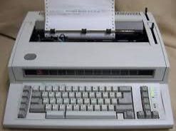 TYPEWRITER TIMELINE | Genially