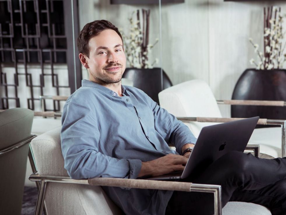 GameStop Timeline | Genially