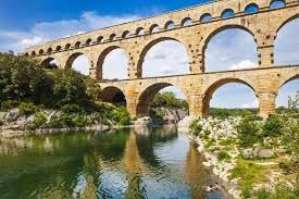 dictée 9 Le pont du Gard C.CLAUDEL CE2 | Genially