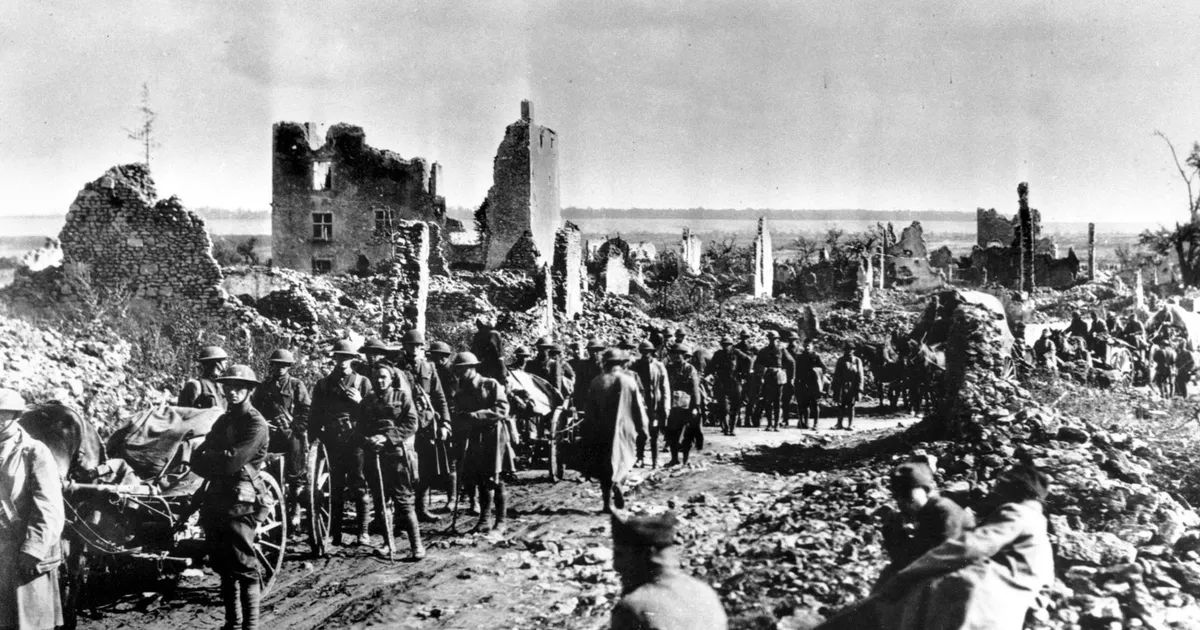 diapo au revoir la haut | Genially