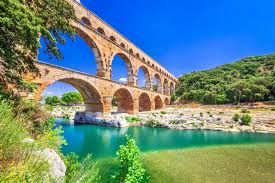 Le Pont du Gard | Genially